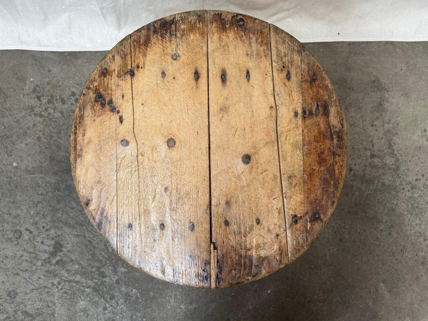 Romanian Shepherds coffee table D65cm in Sold | Vitrine