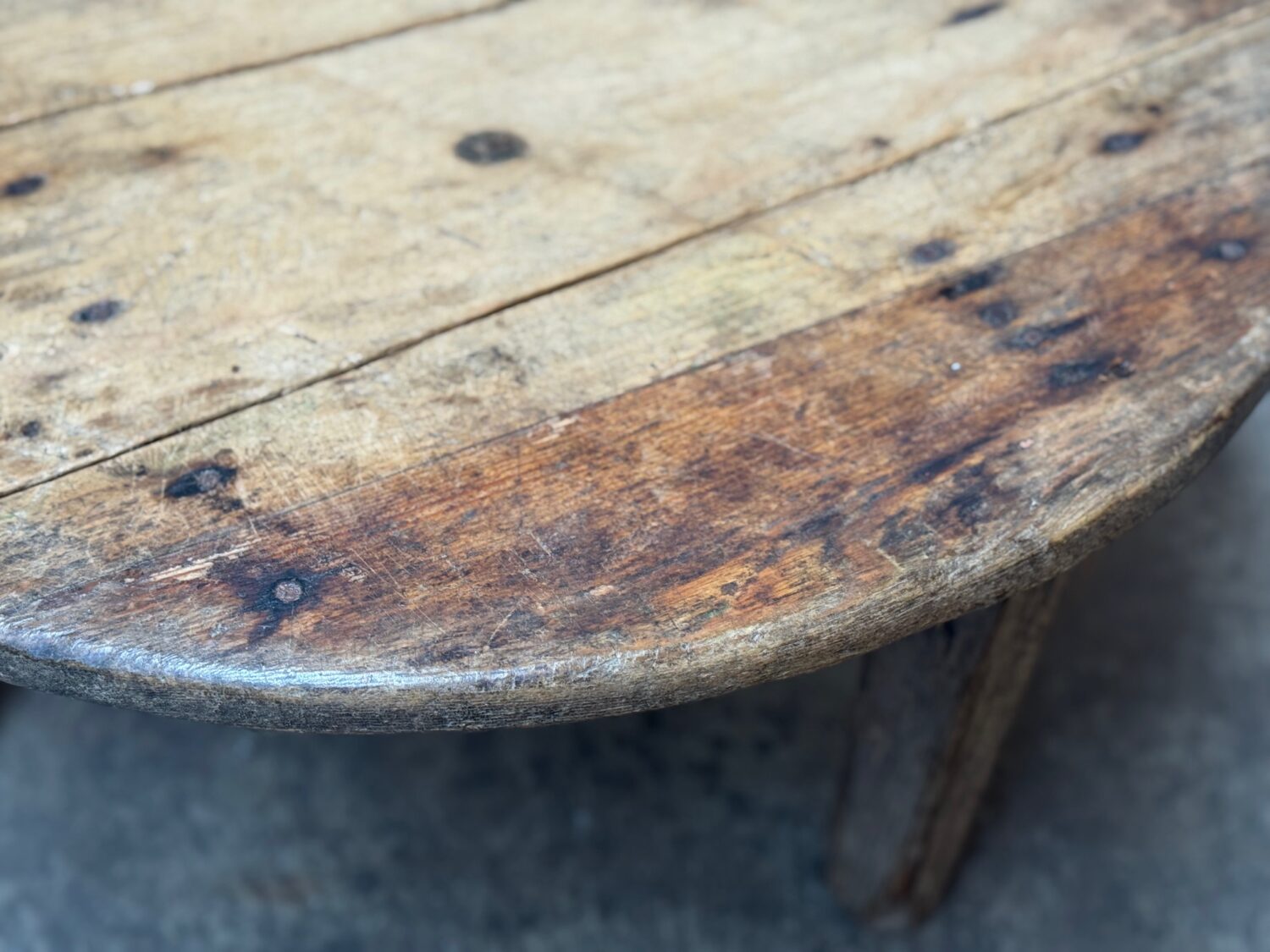 Romanian Shepherds coffee table D65cm in Sold | Vitrine