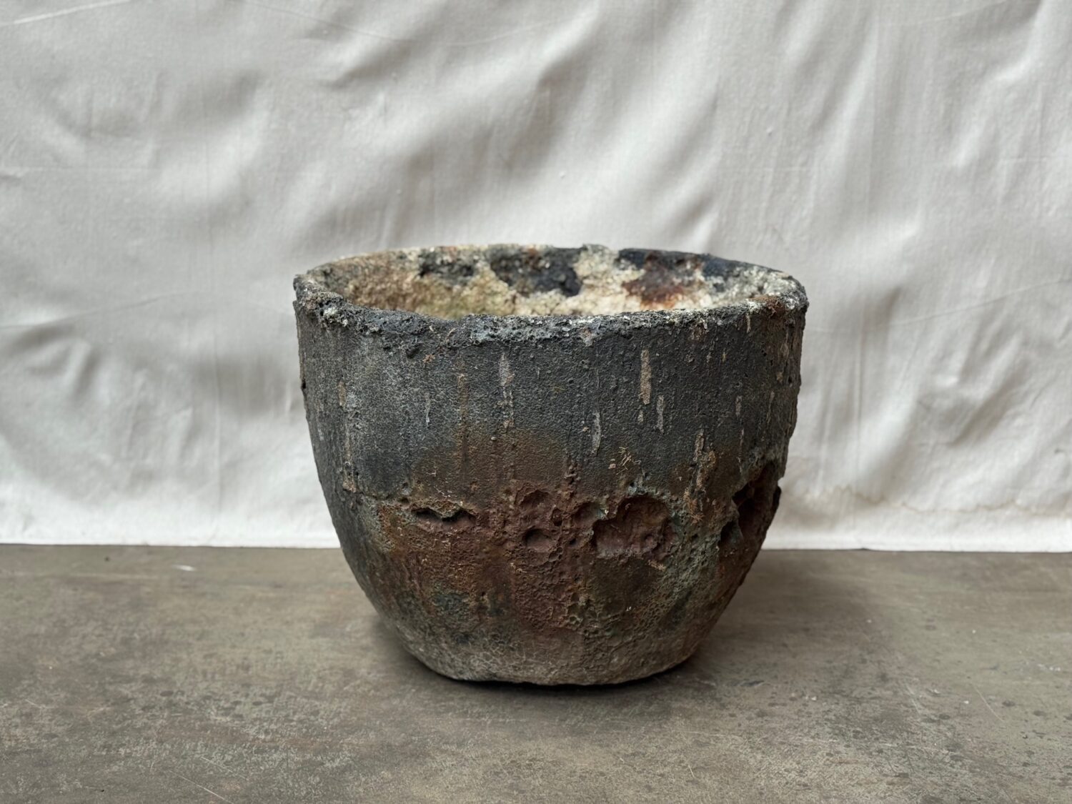 FRENCH EARLY 20TH CENTURY FOUNDRY POT in Vintage and Antique Garden ...